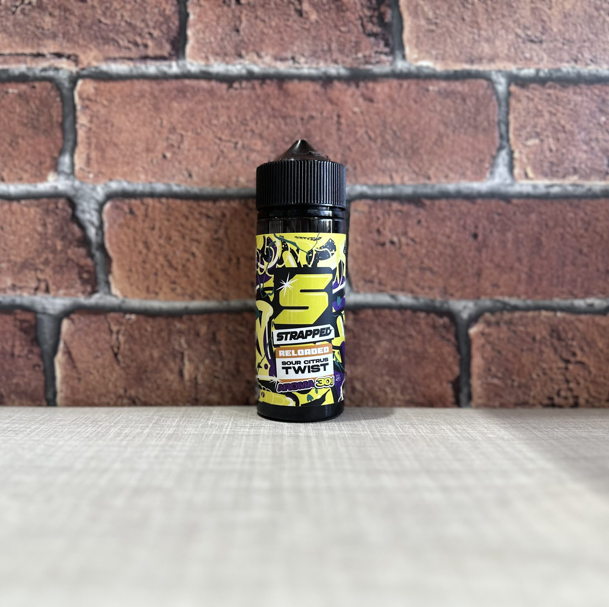 Sour Citrus Twist Flavour Shot 120ml – Strapped Reloaded - Vape Bar
